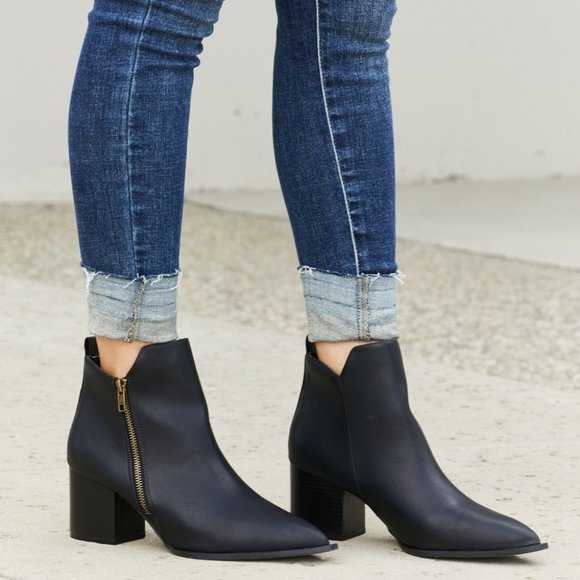 Qupid | Shoes | Qupid Sweet Aroma Zipup Pointed Toe Ankle Booties ...